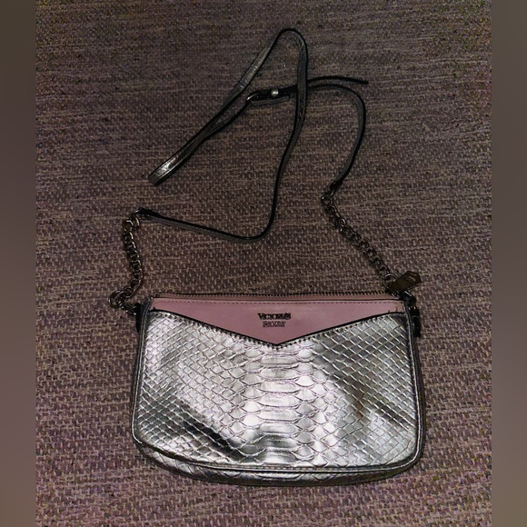 Victoria's Secret | Bags | Victorias Secret Vs Pink Silver Black ...
